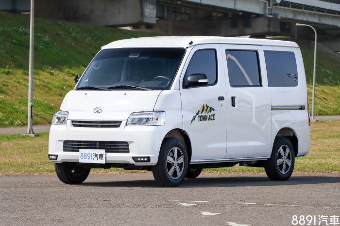 2023 Toyota Town Ace Van 5人座自排TSS車型價格介紹-8891汽車