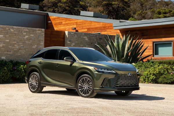 Lexus RX 300評價：線條優美省油舒適，可惜無全速域ACC - 8891汽車