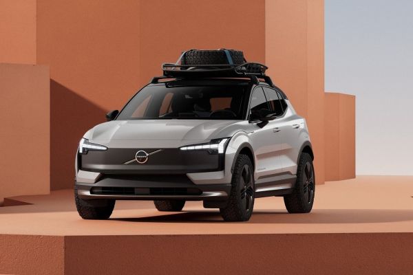 Volvo EX30尺寸比XC40 Recharge更小一號，車長僅4233mm - 8891汽車