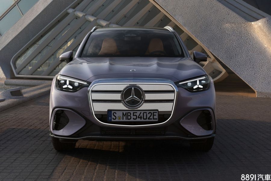 【2025慕尼黑車展】賓士電動GLC亮相！800V架構、大量導入AI技術 | 8891新車